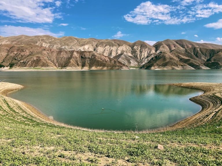 Azat Reservoir: Quick Travel Guide to an Unassuming Place