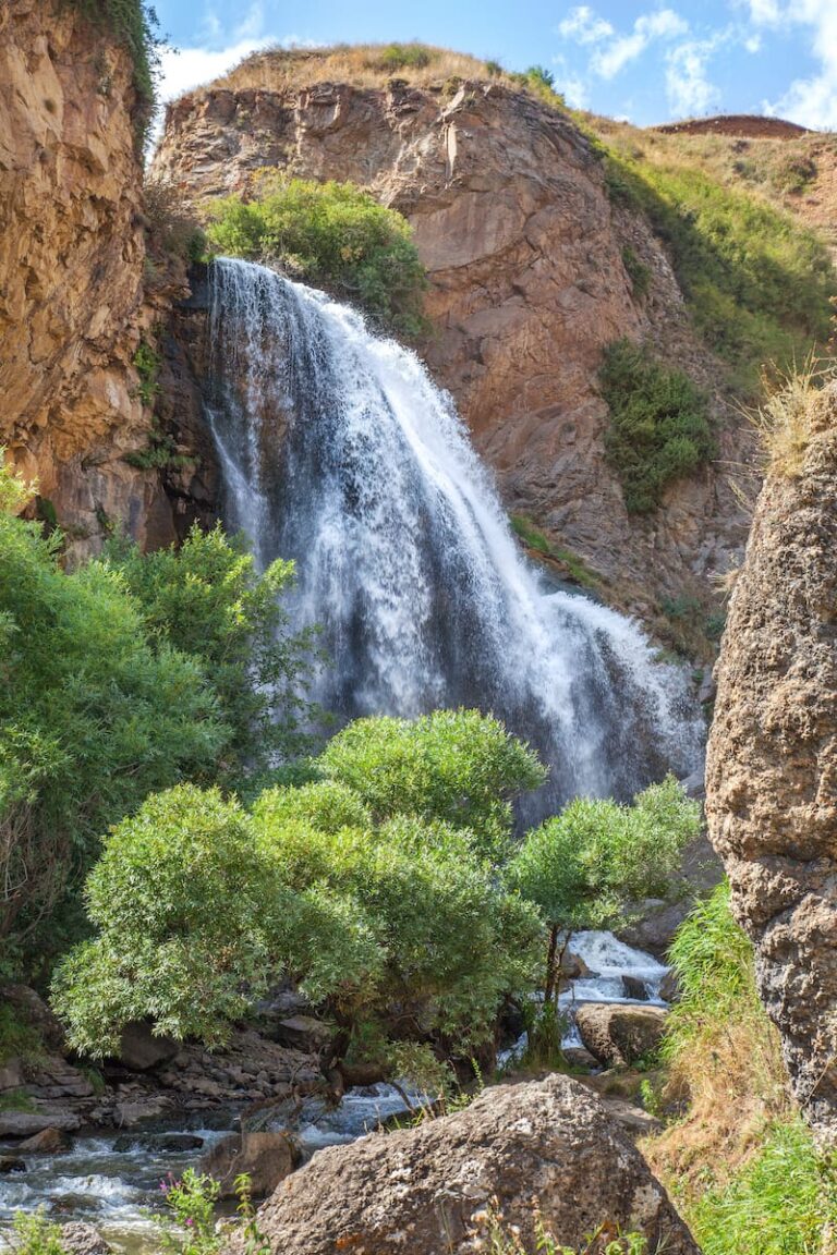 101 Mind-blowing Places To Visit In Armenia (by Region)